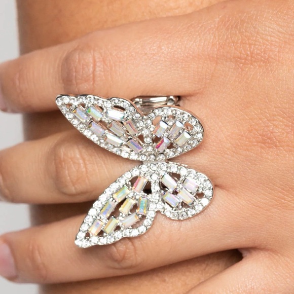 paparazzi | Jewelry | Nwt Paparazzi Flauntable Flutter Multi Adjustable Ring | Poshmark